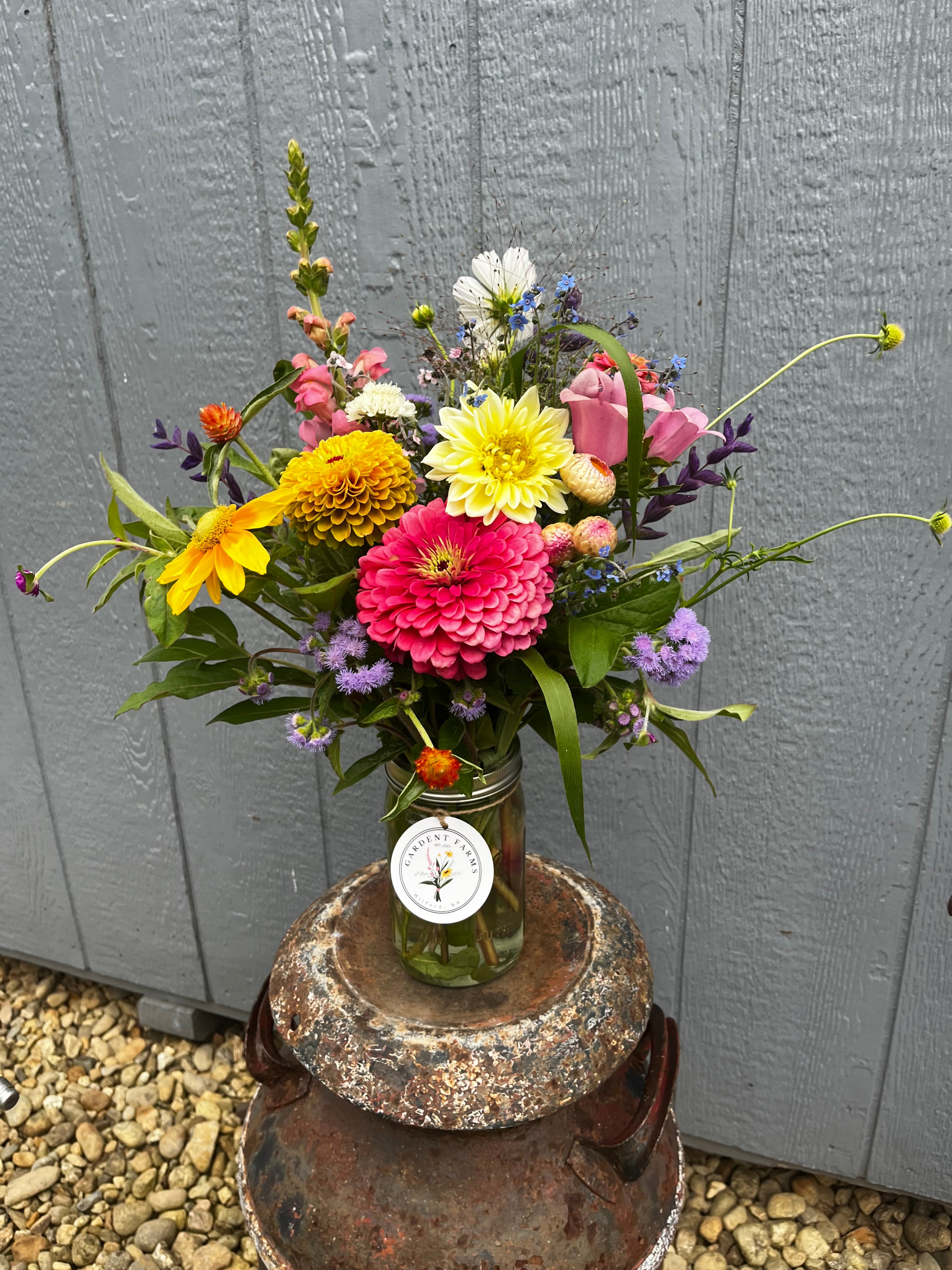 Floral Pick-Me-Up Arrangement – Gardent Farms